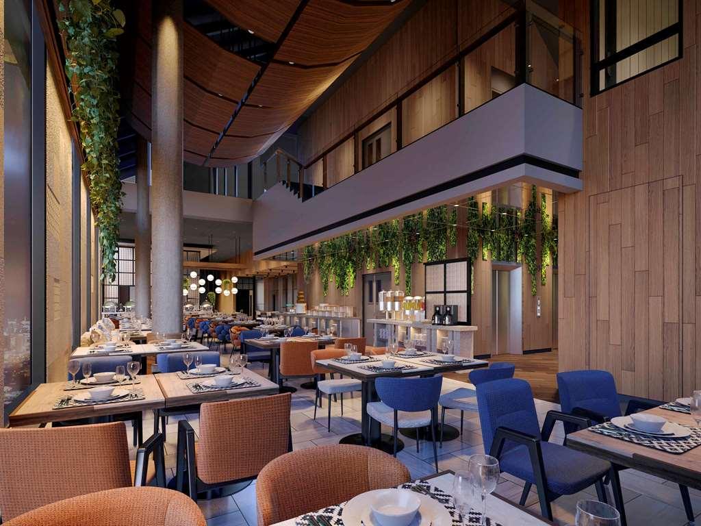 KITCHEN YARD RESTAURANT AT MERCURE TANGERANG BSD CITY